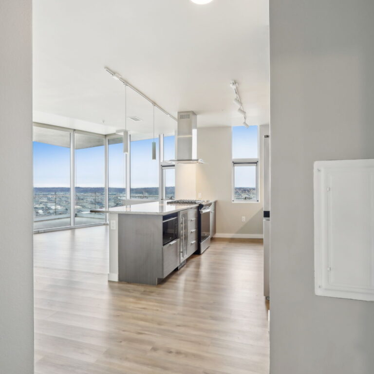 Yesler Towers | Luxury Yesler Terrace Seattle Apartments For Rent